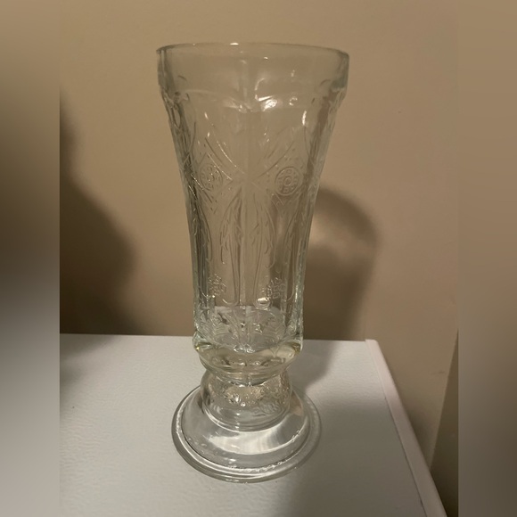 Accents | Vintage Madrid Pattern Depression Glass Vase 875 | Poshmark